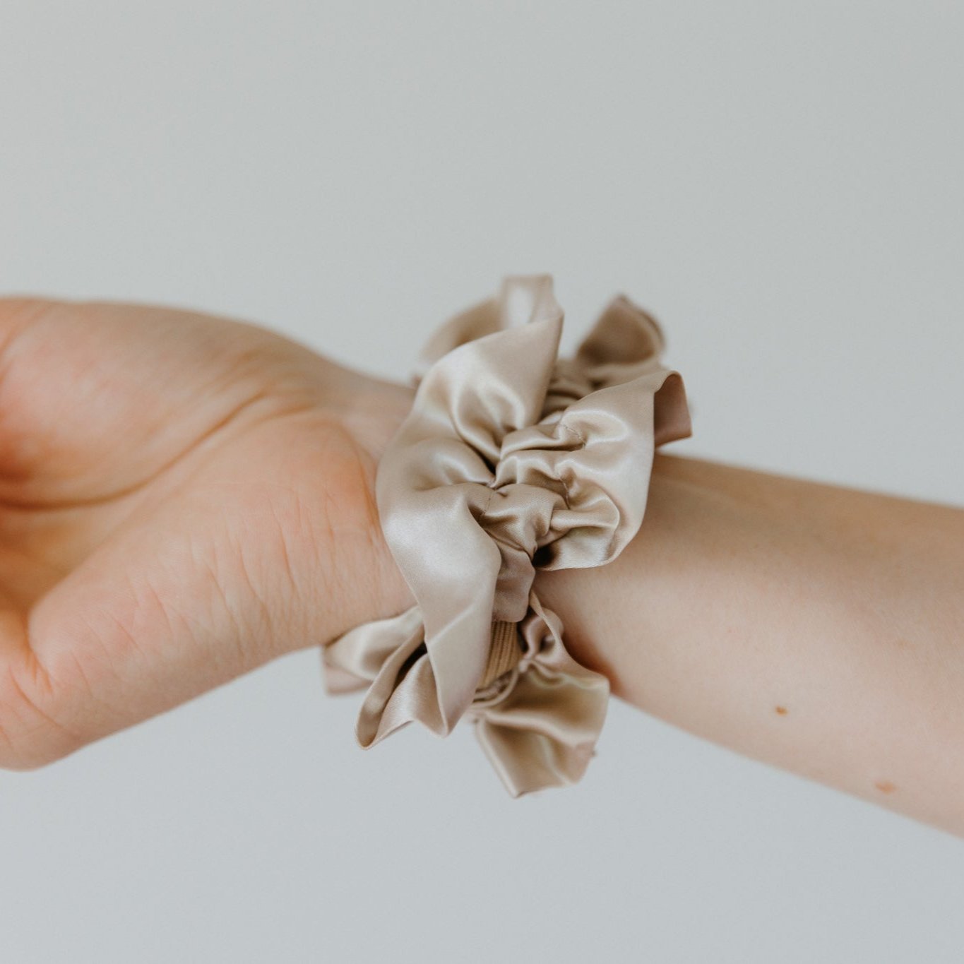 Scrunchy Scrunch Scrunchie Halo Haircare Society